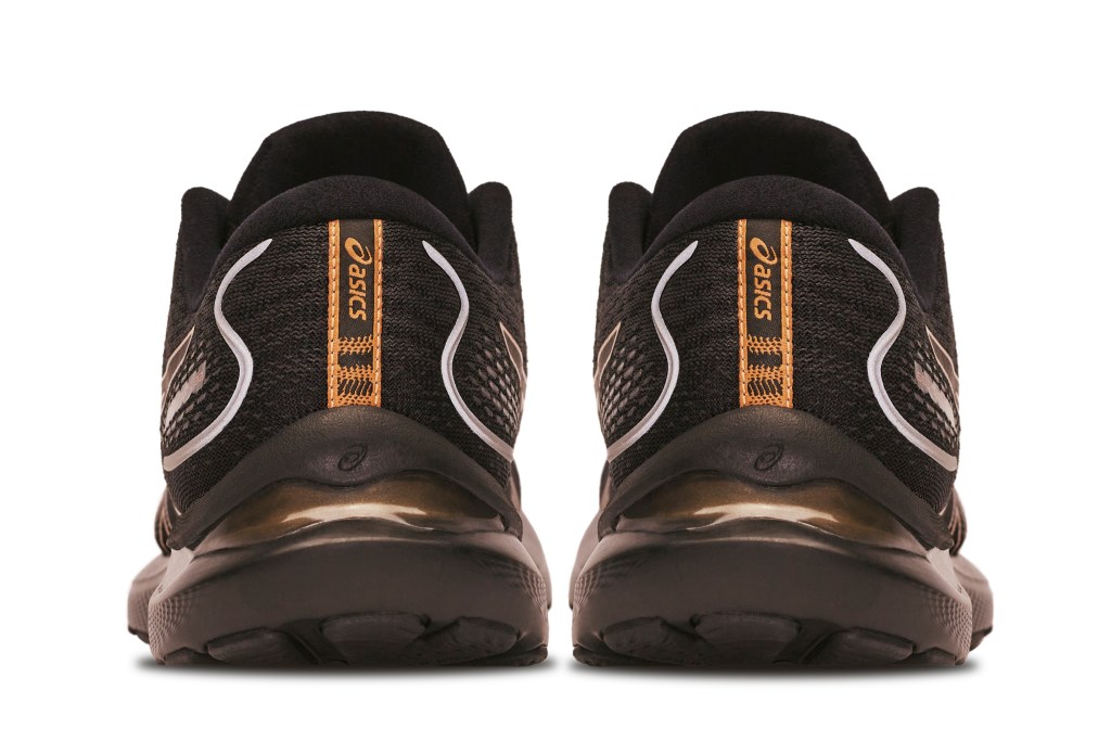 Ayrton Senna é homenageado no lançamento do GEL-CUMULUS™ Senna, em ...